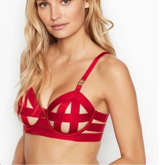 Victoria Secret Strappy Bra